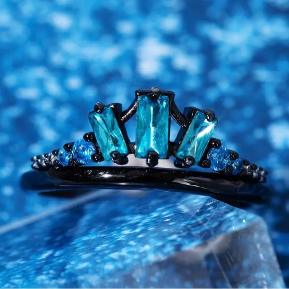 Fragrant Jewels | Jewelry | Fragrant Jewels Ice Queen Ring | Poshmark